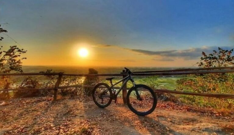 Rute Sepeda di Jogja dengan Pemandangan Alam - Hyarta